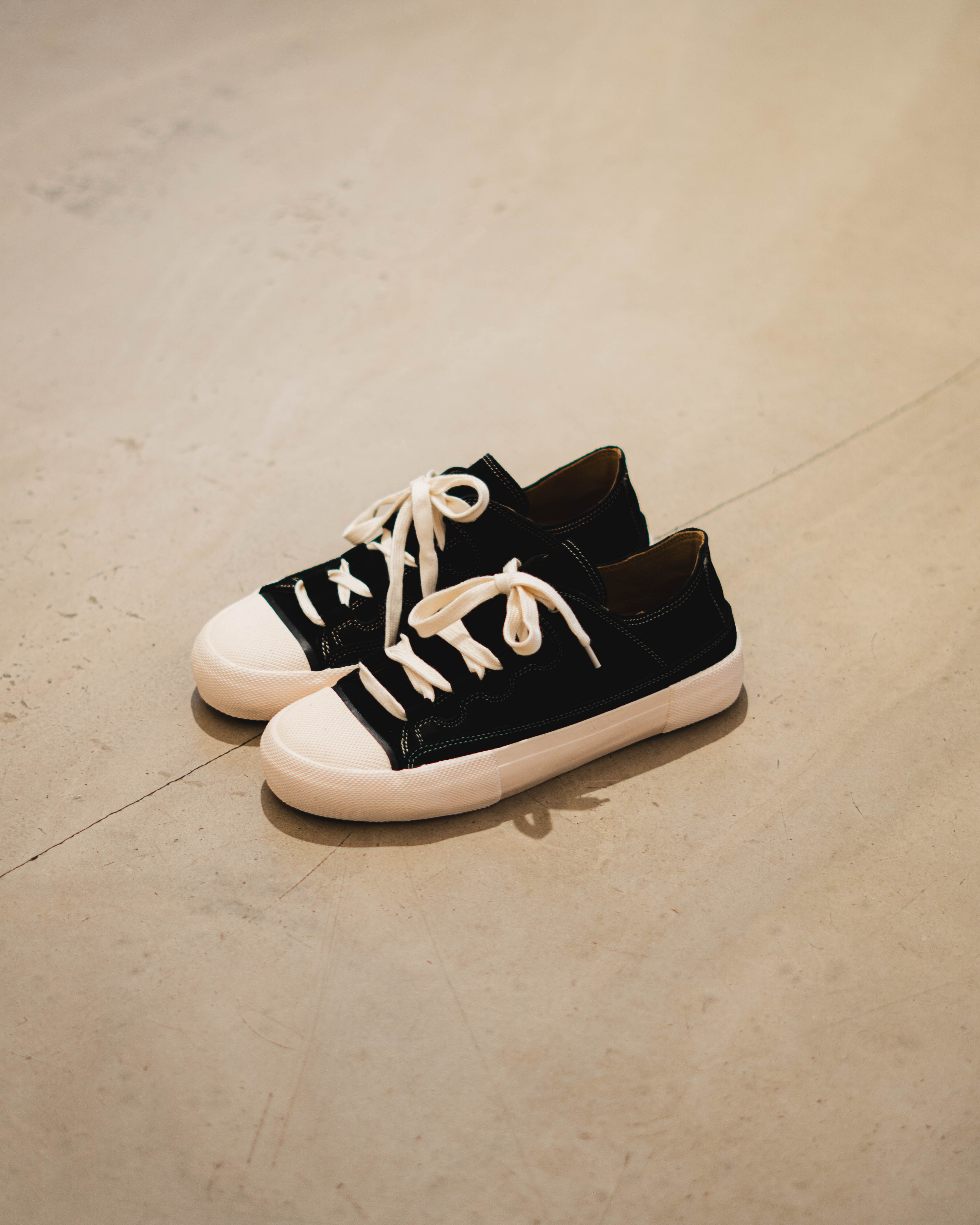 WOLLOW – Wollow Official